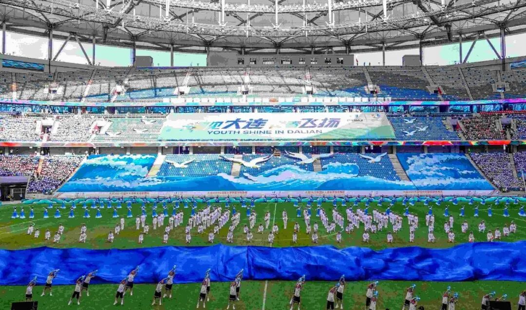 Glimpse: Sailing with Youthful Spirit on Ocean Waves - Football 2025